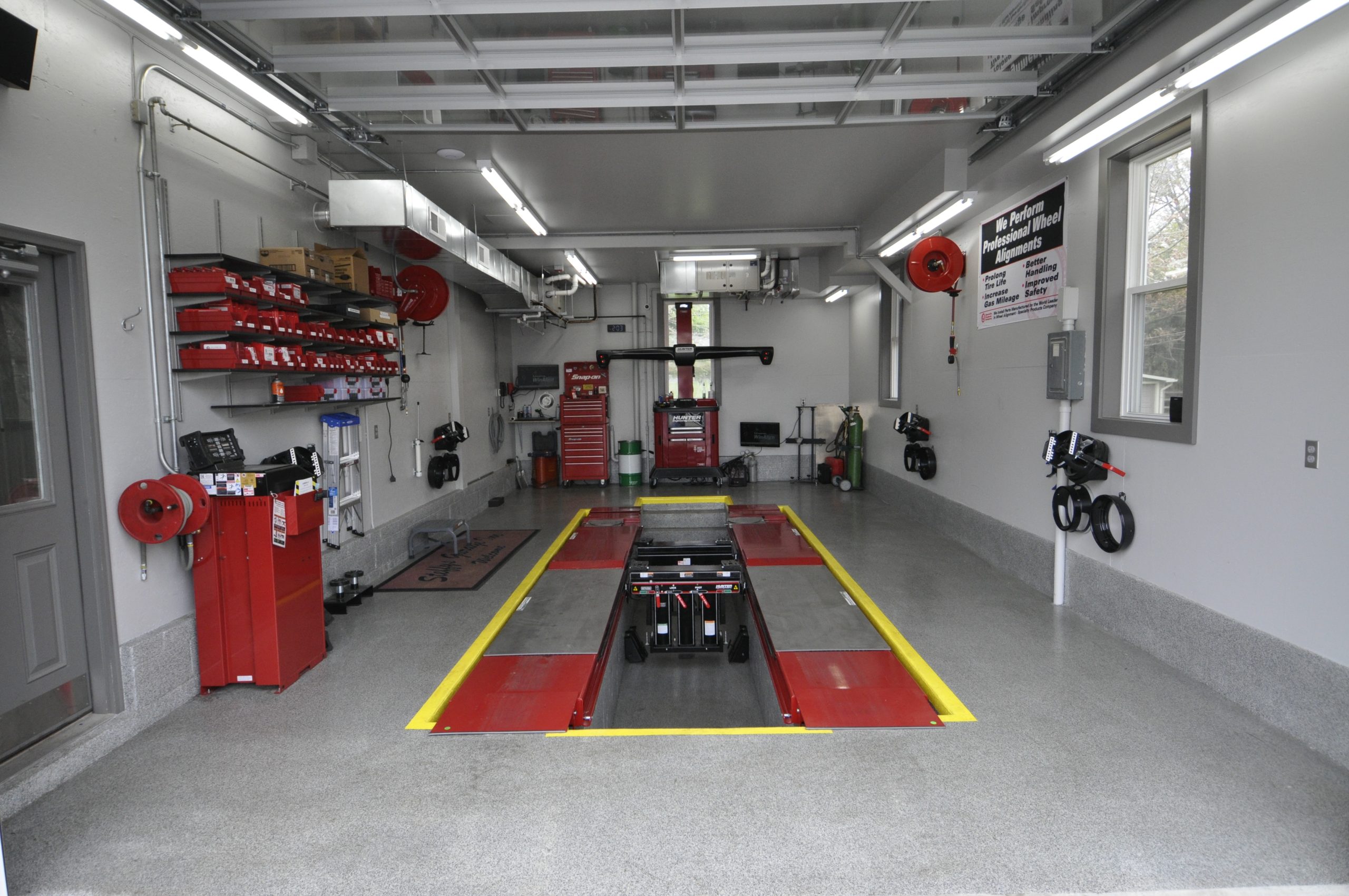 State-of-the-art ADAS and Vehicle Alignment in Lancaster County